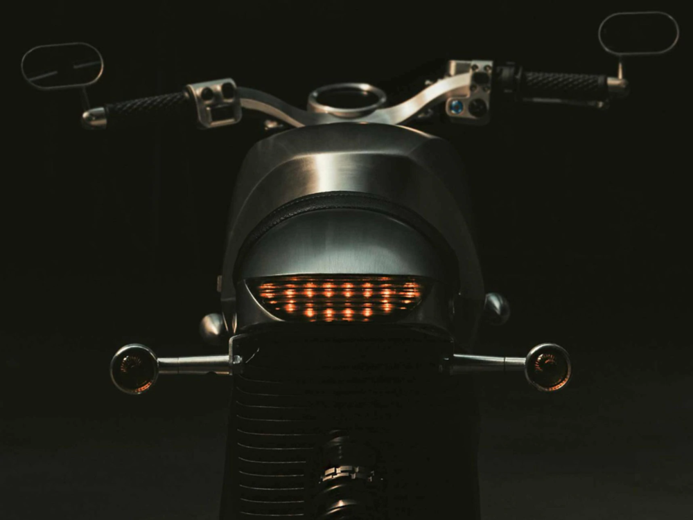 TARFORM RETURNS WITH THE RETROFUTURISTIC LUNA ELECTRIC MOTORCYCLE ...